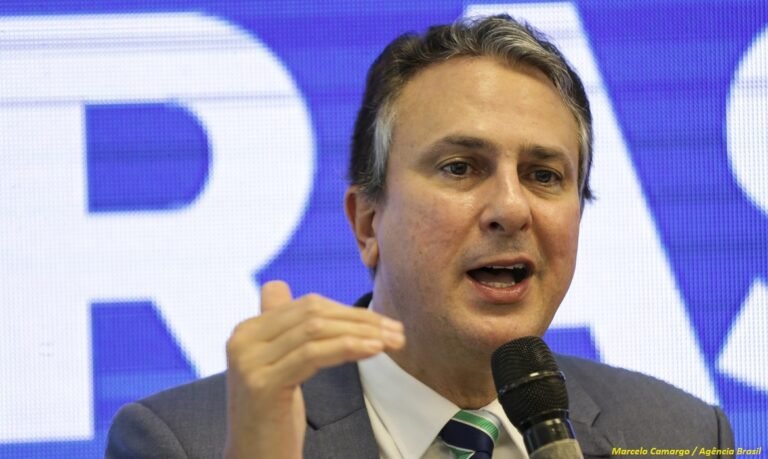 Camilo diz que não pode haver teto de gastos para educação Camilo diz que não pode haver teto de gastos para educação